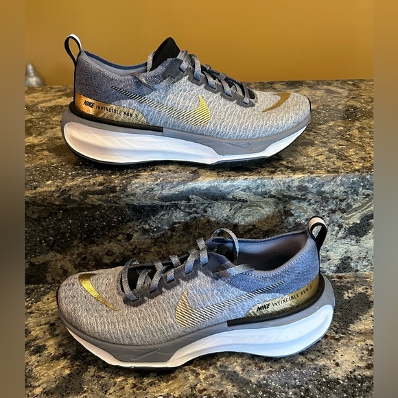 Nike | Shoes | Nike Zoomx Invincible 3 Low Ashen Slate Metallic Gold W ...